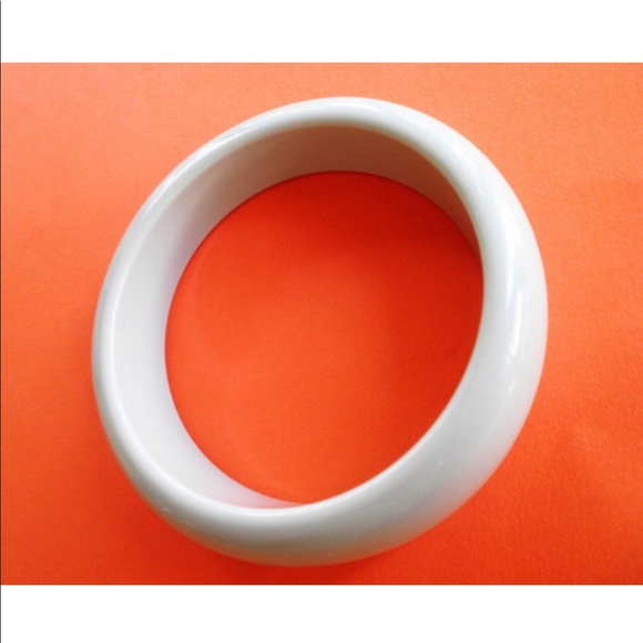 Jewelry | Vintage Tapered Beige Bangle Bracelet | Poshmark